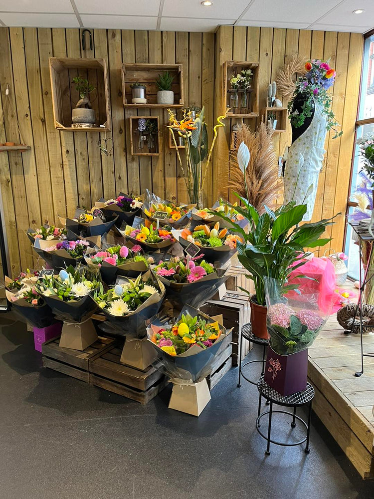 Conservatory Florist Ripley - Flowers for every occasion – Conservatory ...